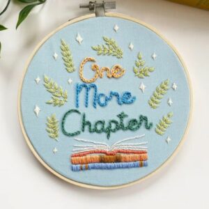 Home embroidery designs with books: 15 patterns for book lovers