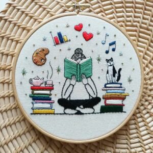 Home embroidery designs with books: 15 patterns for book lovers