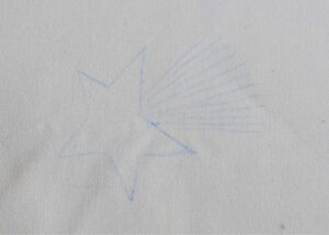 How to use carbon paper to transfer embroidery patterns