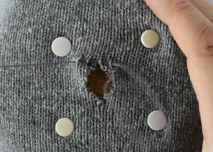 Scotch darning stitch: Library of Embroidery Stitches